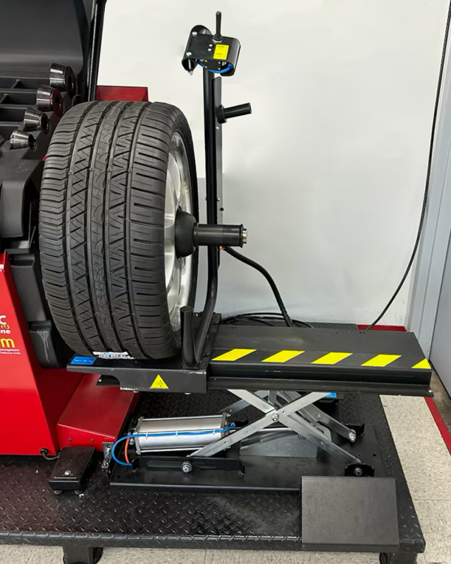 Wheel Balancer Corghi Wheel Lift - Protek Equipment